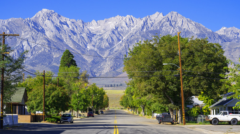 Nestled between Yosemite and Death Valley is California's locale with ...