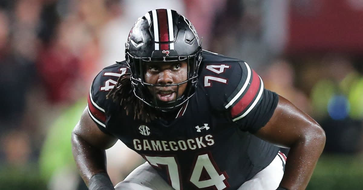 South Carolina left tackle Josiah Thompson to enter transfer portal