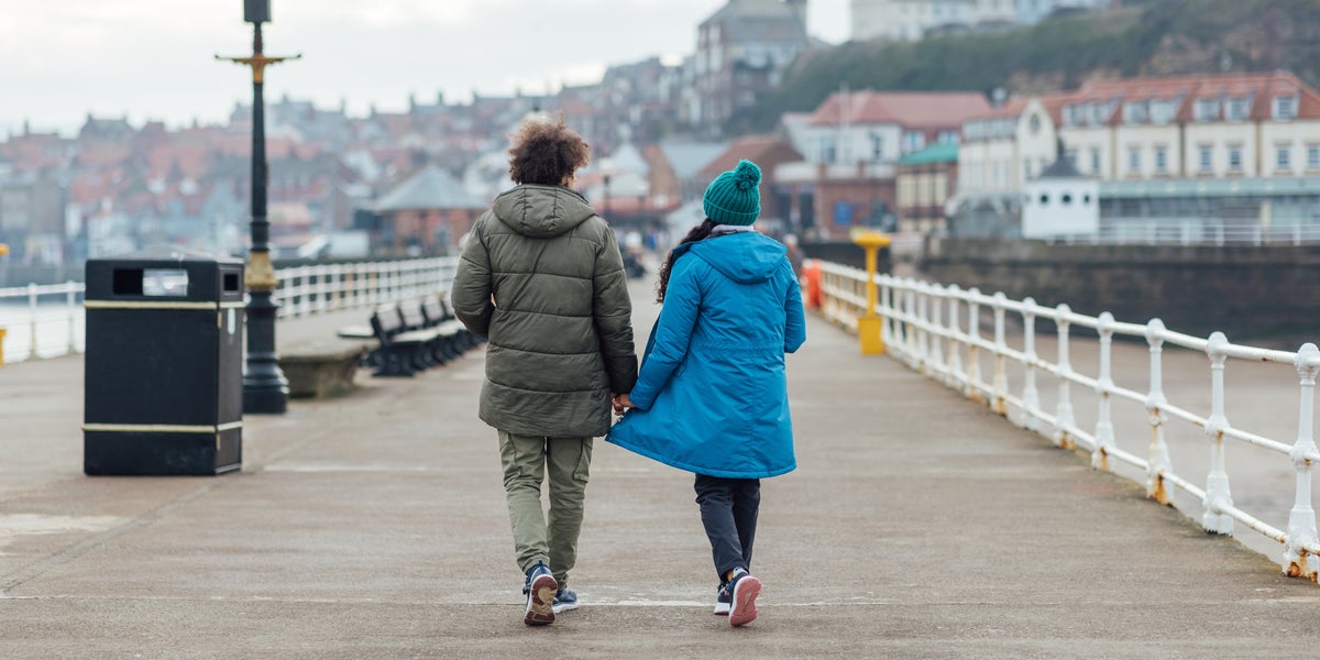 Scientists asked people to do 1 thing differently while taking a walk ...