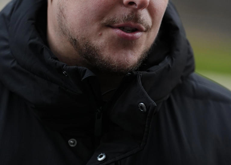 Family of UK couple detained in Iran and supporters hand petition to No 10