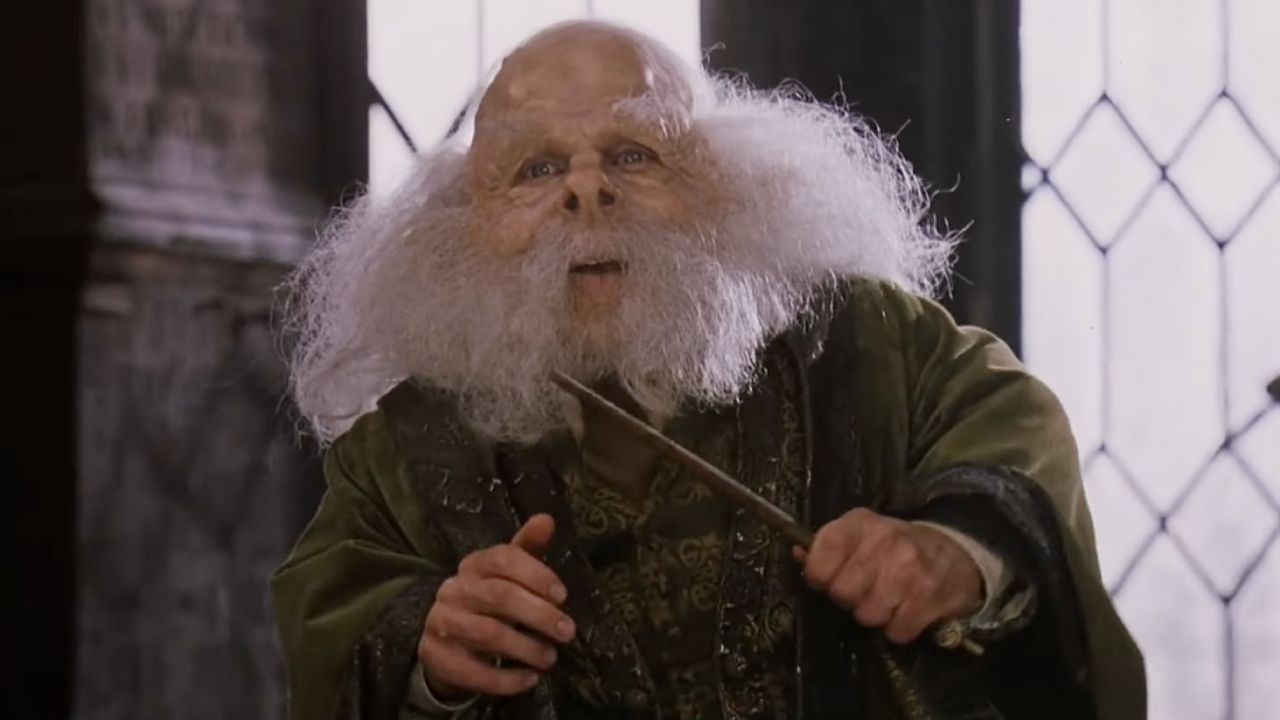 One returning Harry Potter actor says refilming scenes is 'weird,' but ...