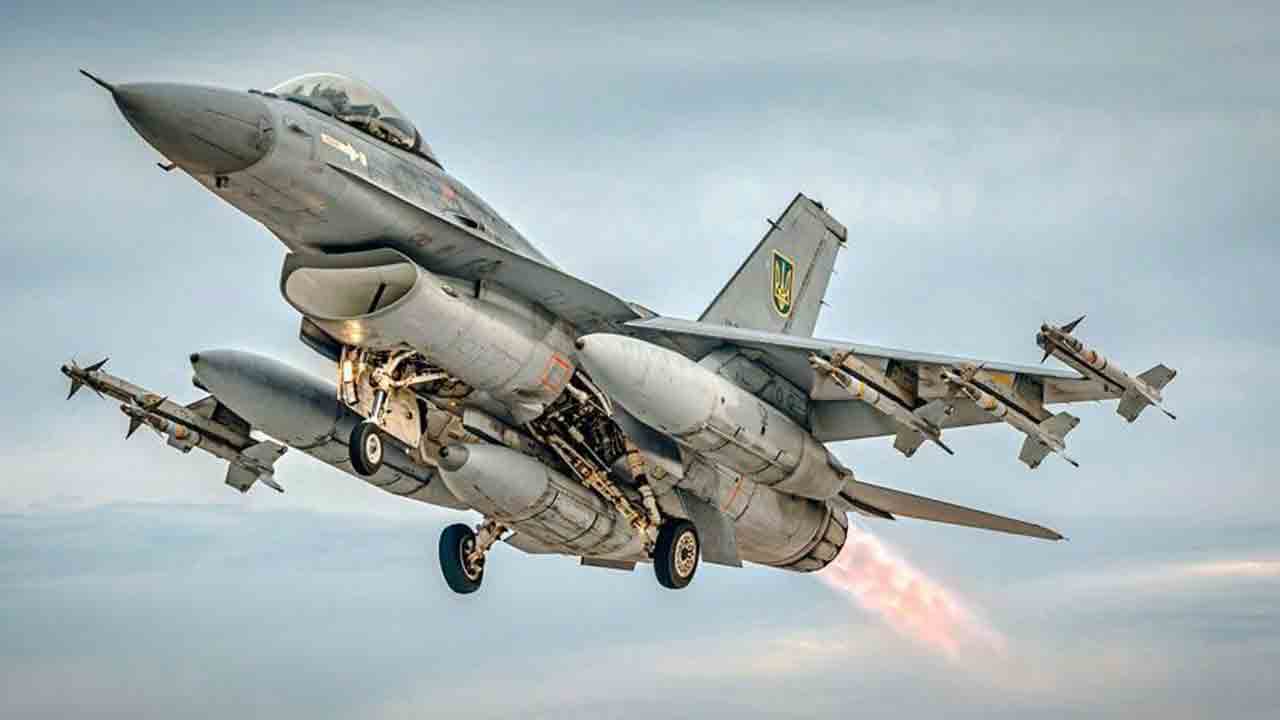 Ukraina utdanner nesten 100 nye pilotkadetter i 2025 for å fornye ...