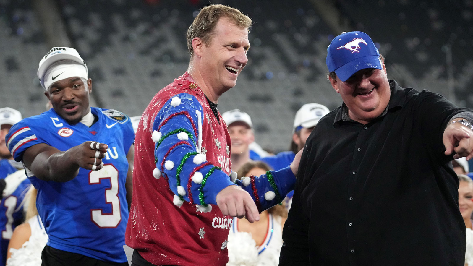Rhett Lashlee gets eggnog shower from Kevin from The Office after ...