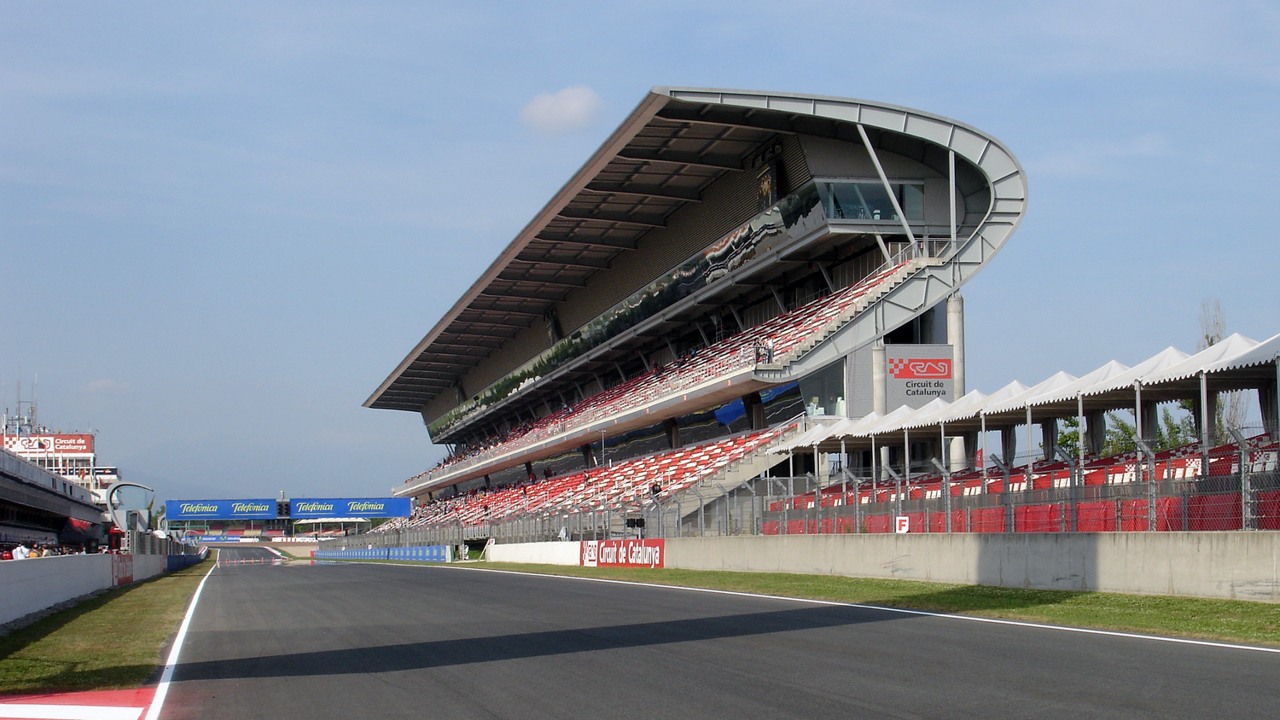 Why certain F1 circuits become legends while others disappear