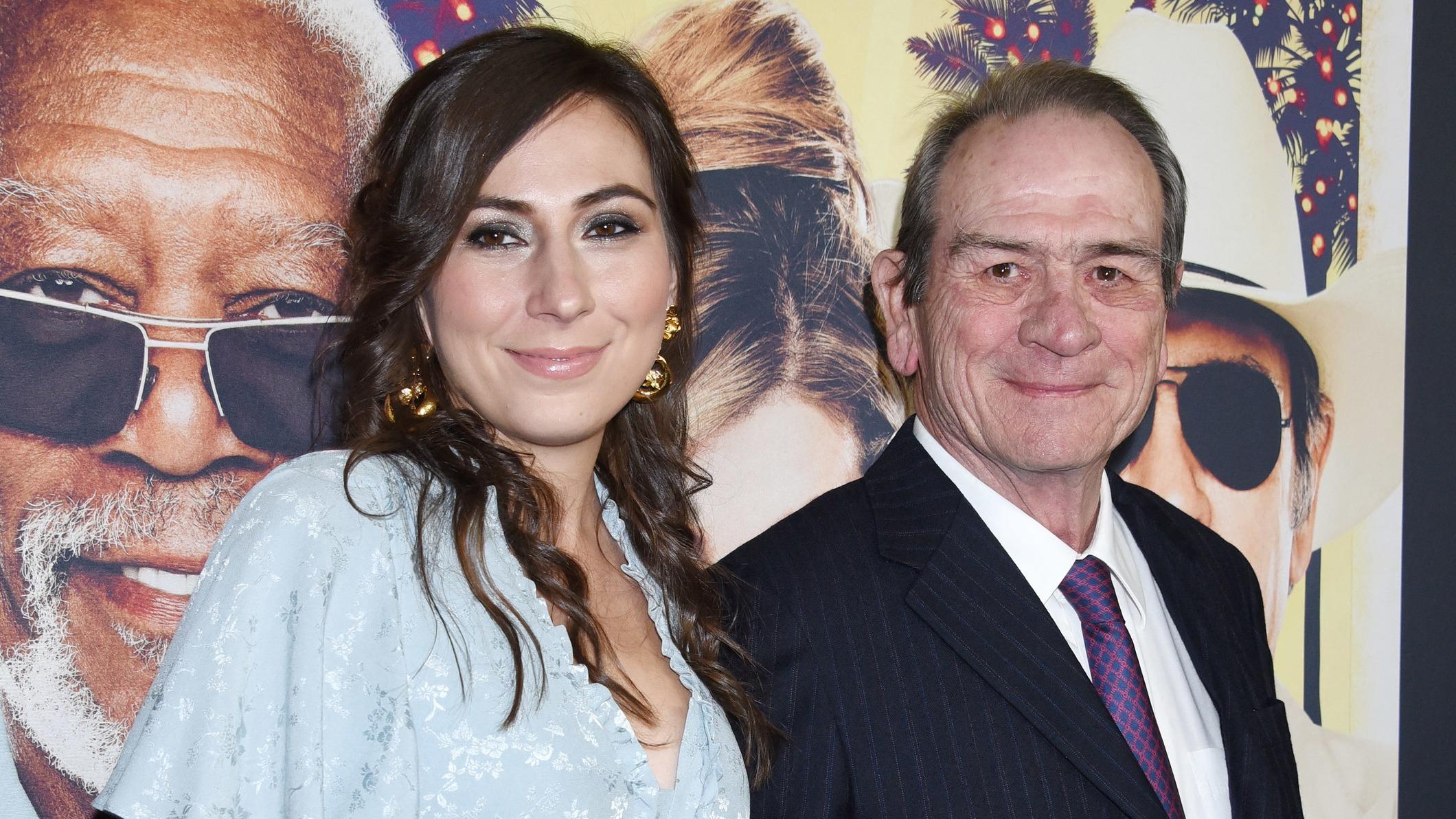 Six mois avant sa mort, Victoria Jones, la fille de Tommy Lee Jones ...