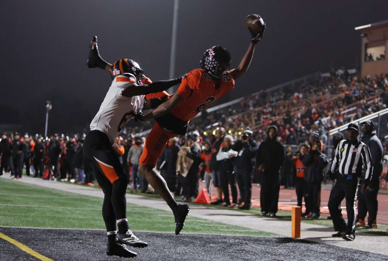 The Chronicle's 2025 all-metro football team