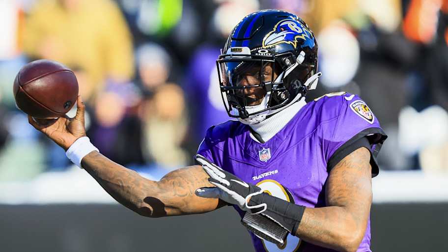 Ravens enter season finale as slight favorites over Steelers