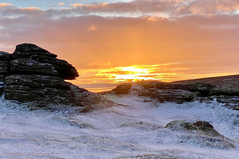 Met Office hour-by-hour forecast as snow and ice warnings issued in Devon