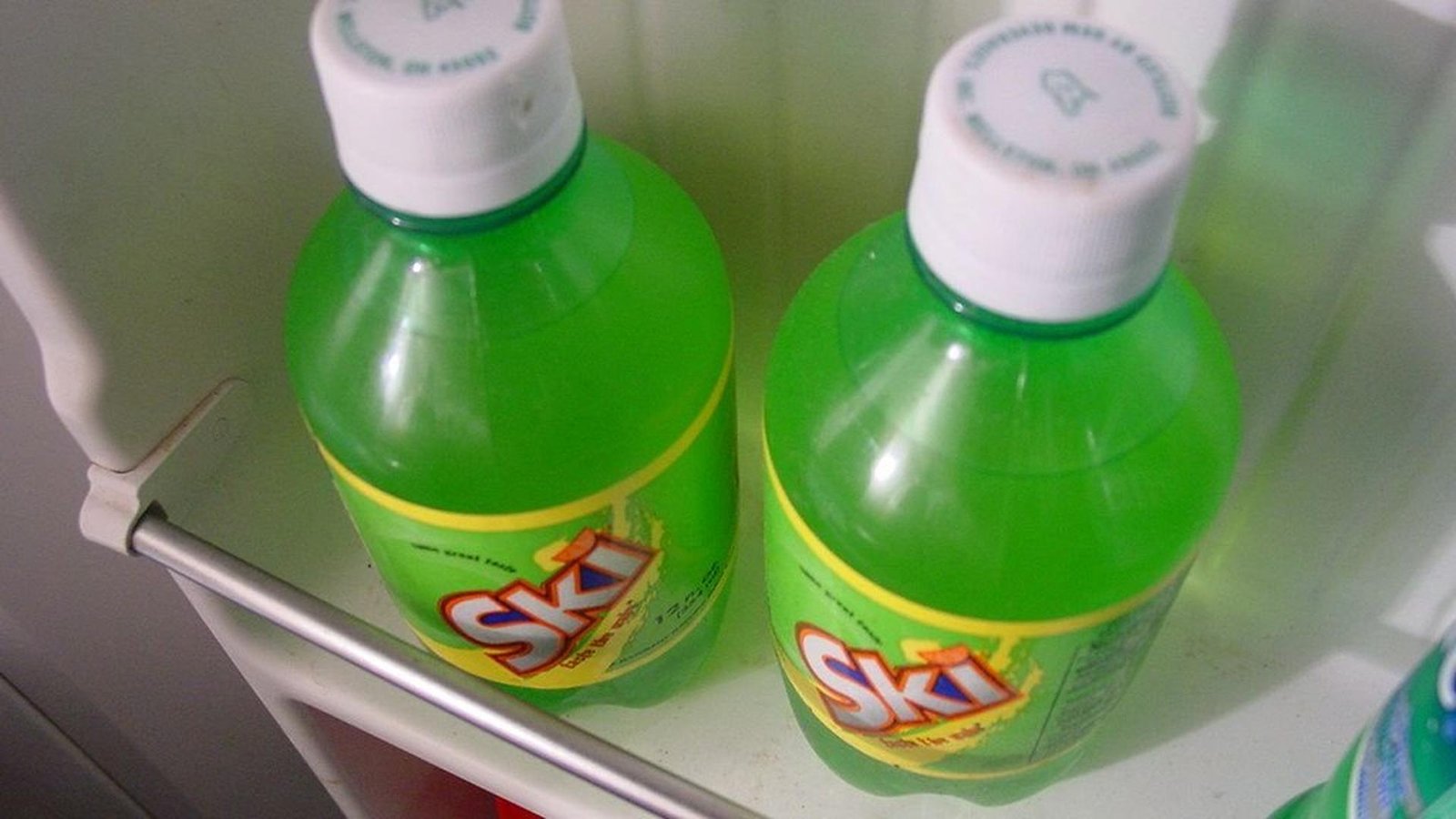 10 processed foods from the '90s that would never be approved today