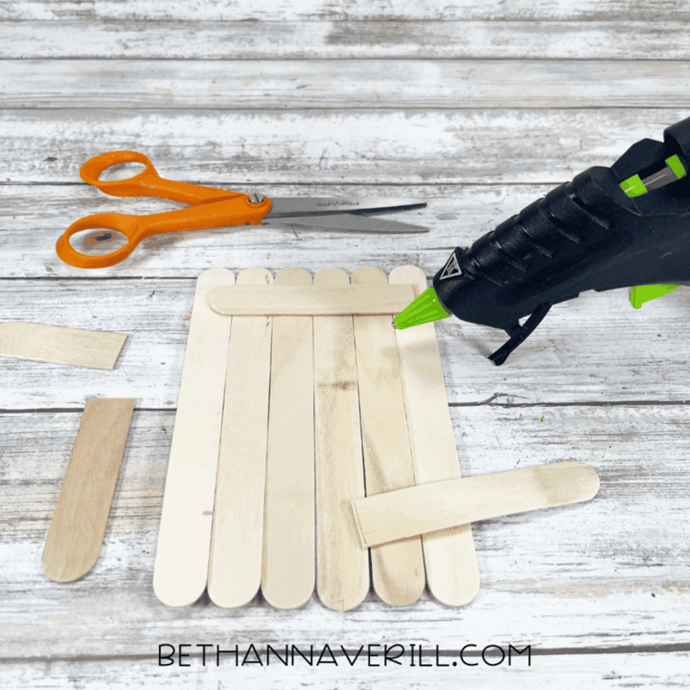 Nutcracker popsicle stick craft