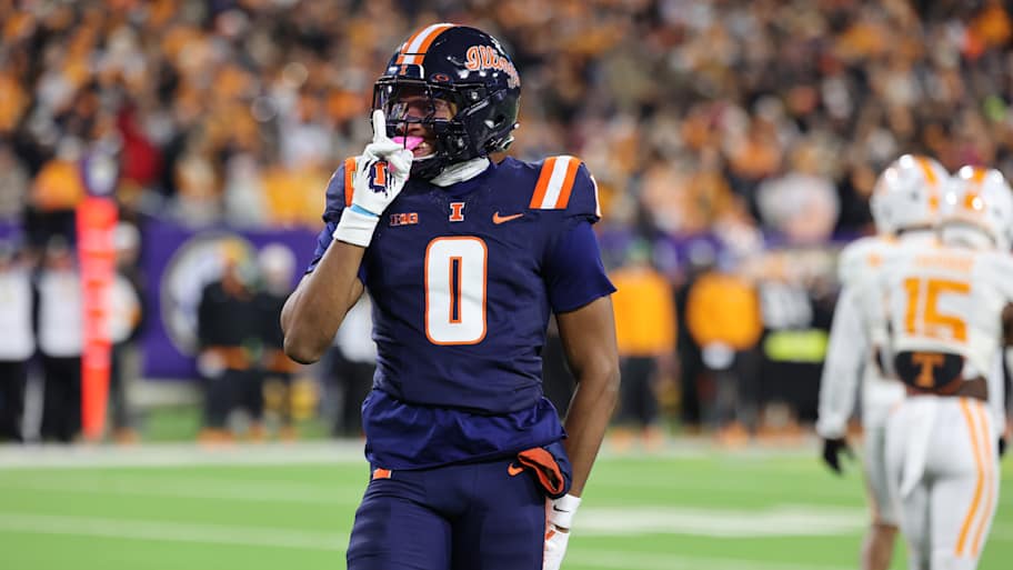 A big-bodied Illinois football wideout just smashed into the transfer ...