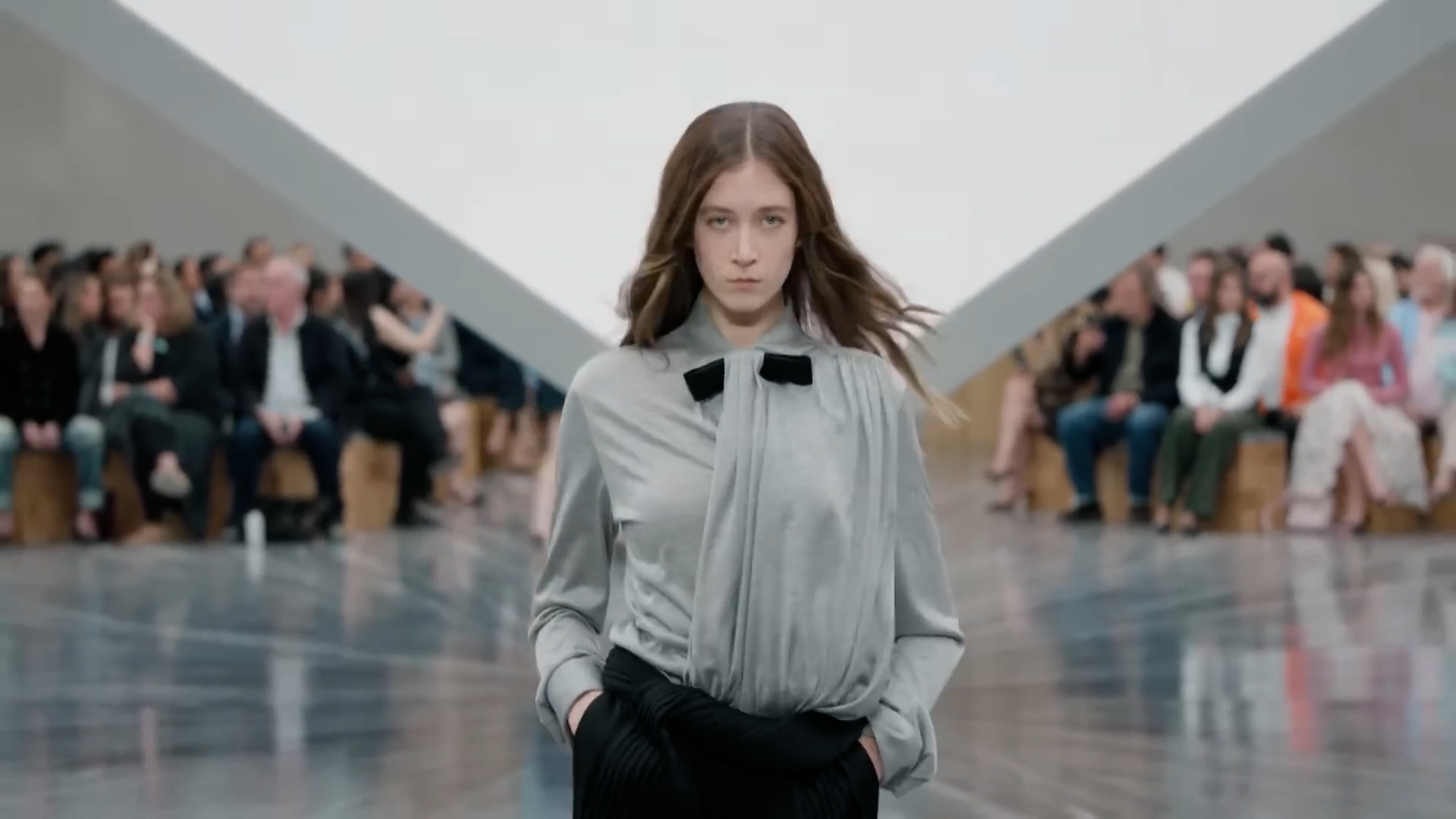 A nova era da Dior chegou e Greta Lee e Sunday Rose são os seus rostos