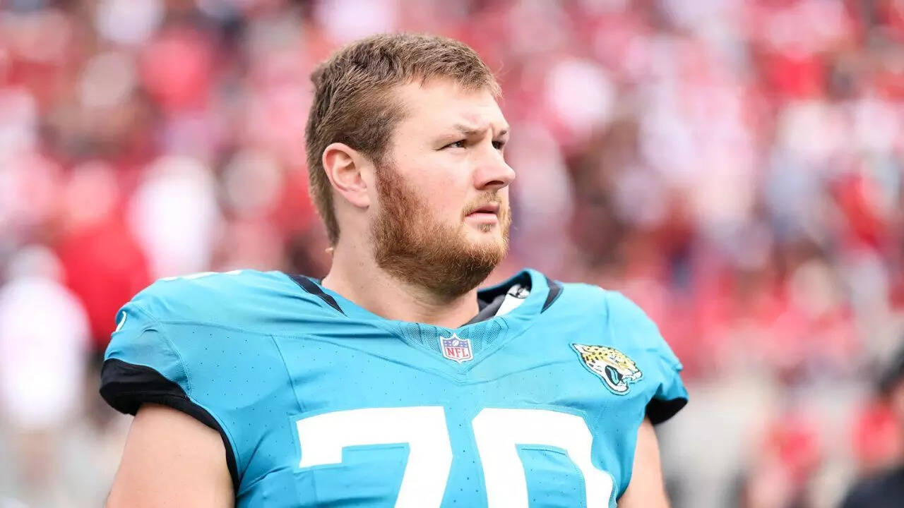 Cole Van Lanen net worth: How Jacksonville’s offensive line anchor ...