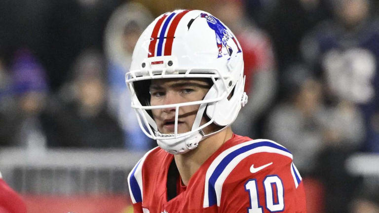 'I think he’s been incredible': WNBA star Caitlin Clark names QB that ...