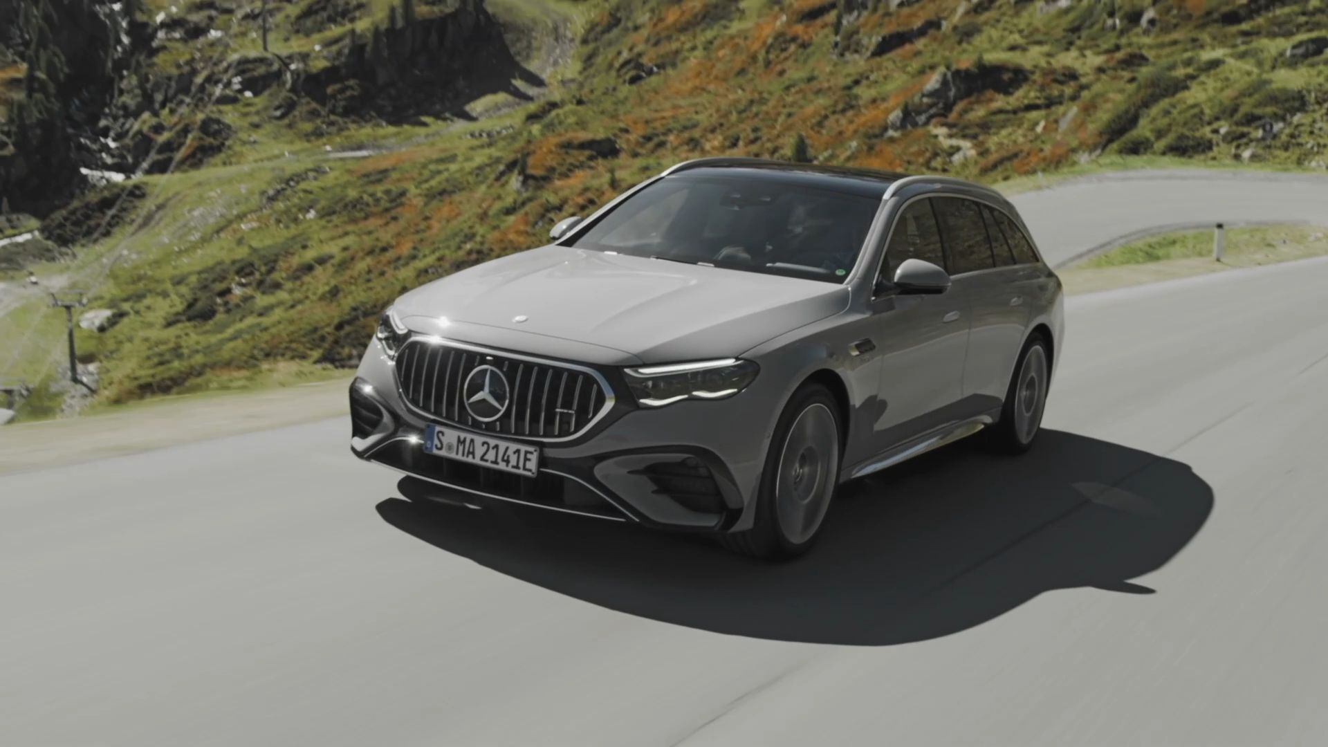 Der Mercedes-AMG E 53 HYBRID 4MATIC+ - AMG Fahrprogramme mit weiter ...