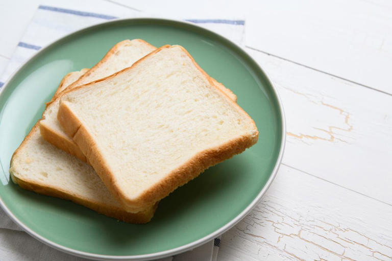 Should you refrigerate bread? Here's what actually keeps it fresh longer