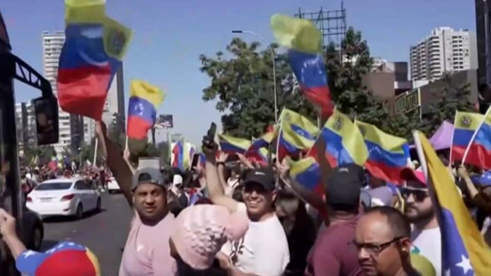 Venezuelans come together to celebrate US strikes on Caracas in Florida ...