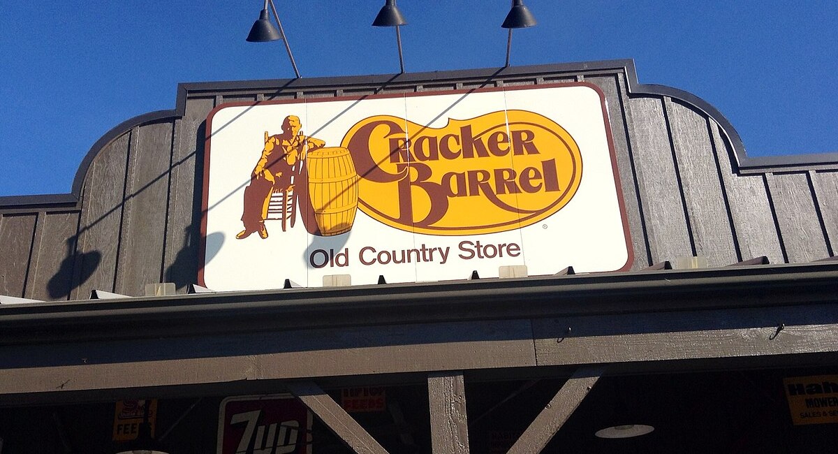 Cracker Barrel turns heads with controversial menu decision to start 2026