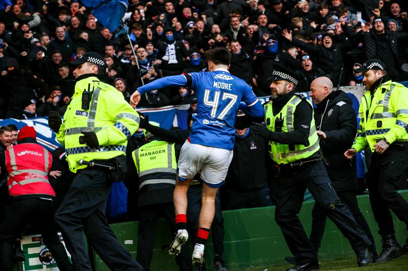 Rangers wipe the floor with Celtic as Chermiti and Co pile pressure on ...