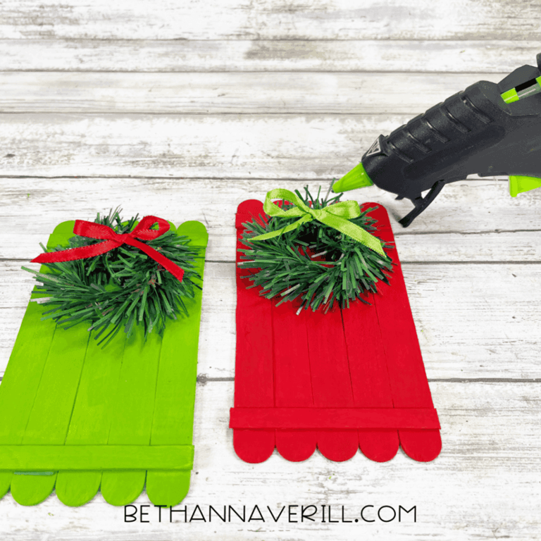 Christmas door popsicle stick craft