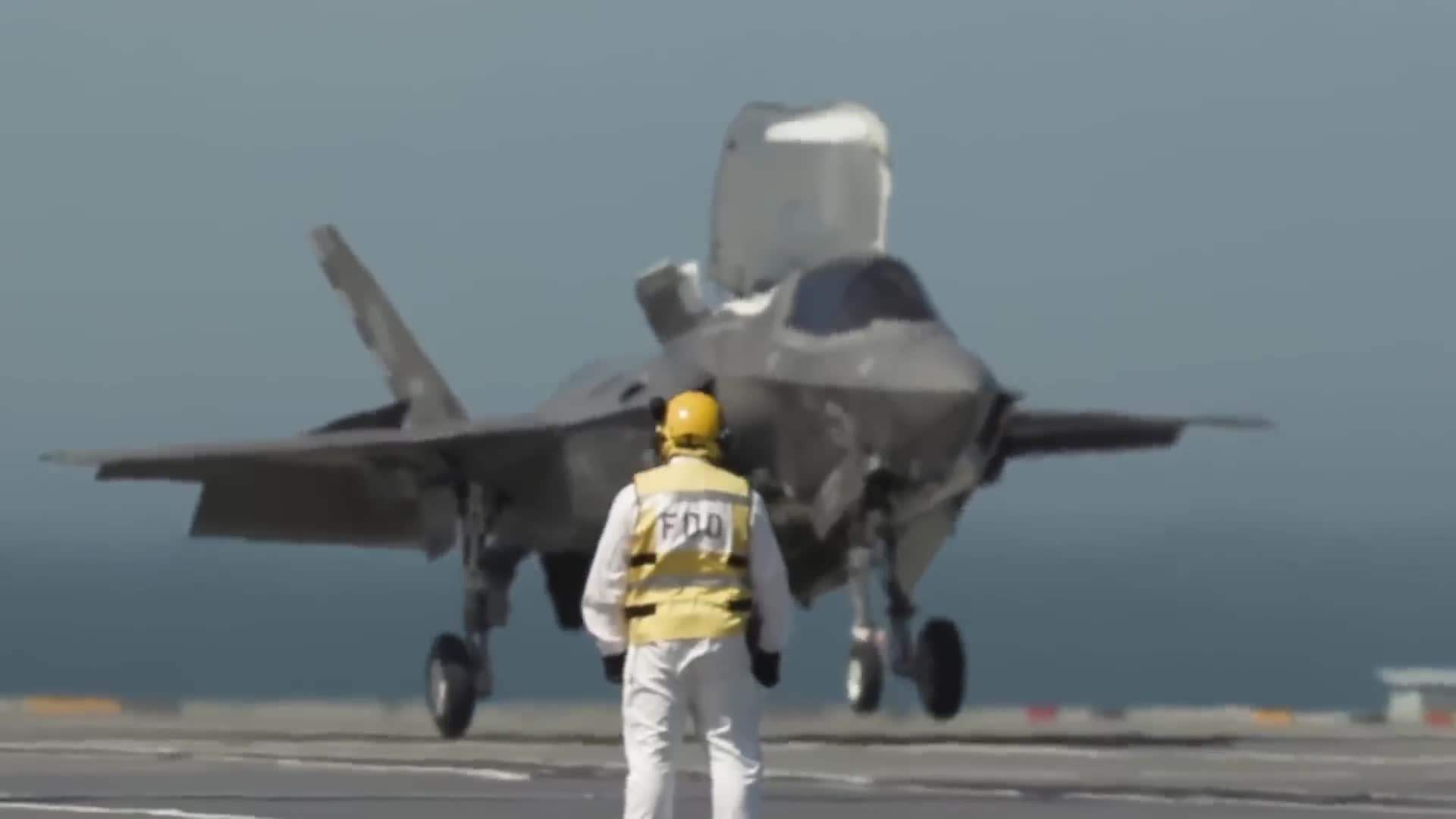 Royal Navy tracks Russian intelligence vessel