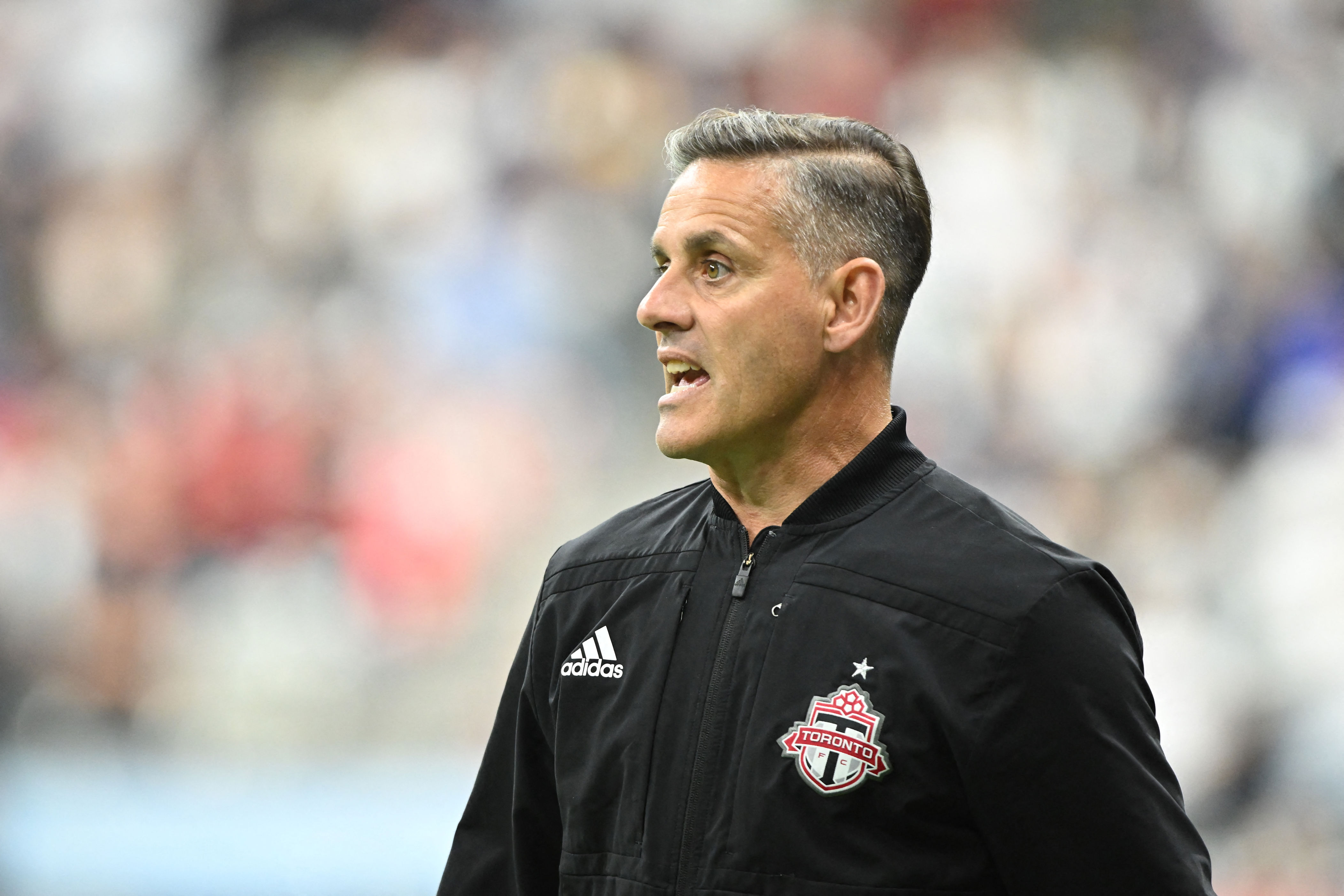 Indonesia hire former Canada coach Herdman to replace Kluivert