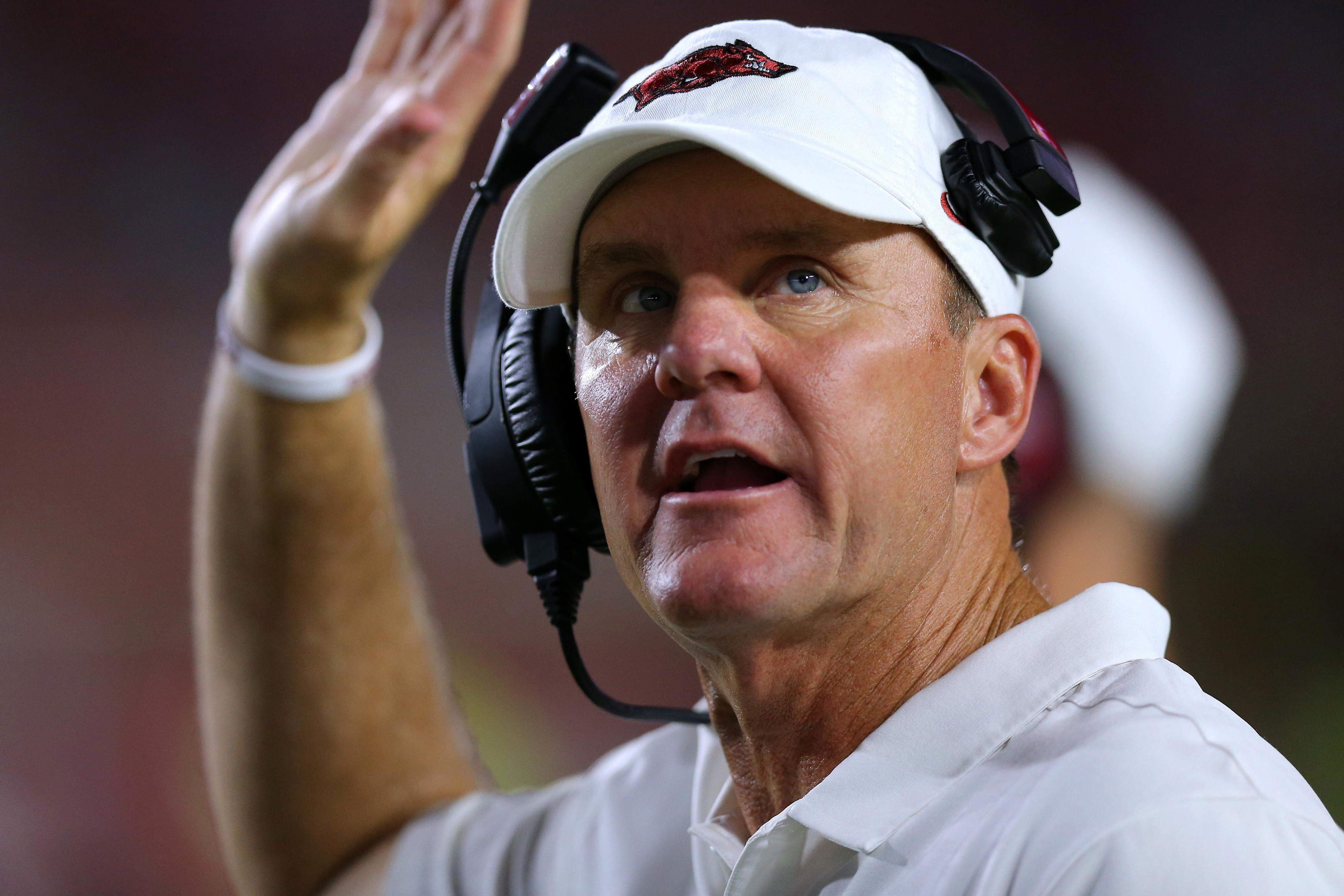 Clemson bringing back Chad Morris as next offensive coordinator ...
