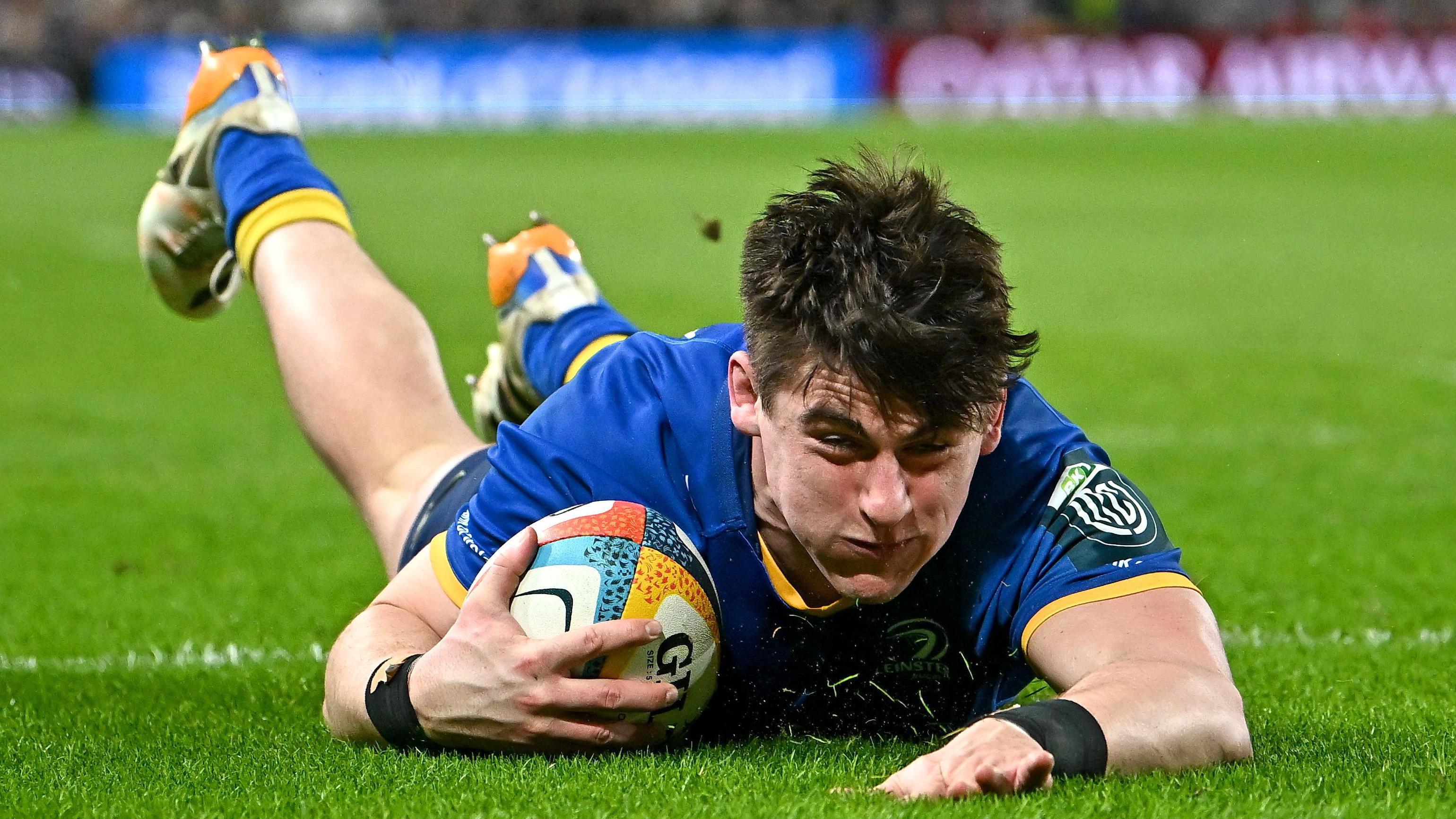 Leinster hammer Connacht for seventh win in a row