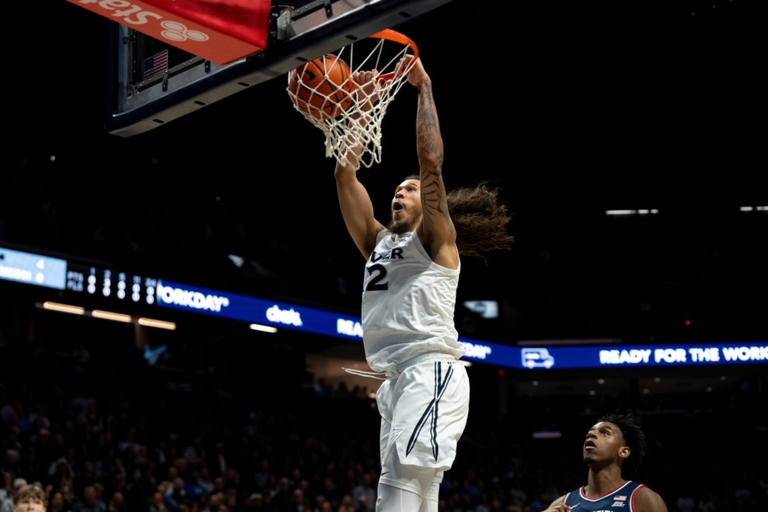 CJ Gunn helps DePaul dispatch Xavier