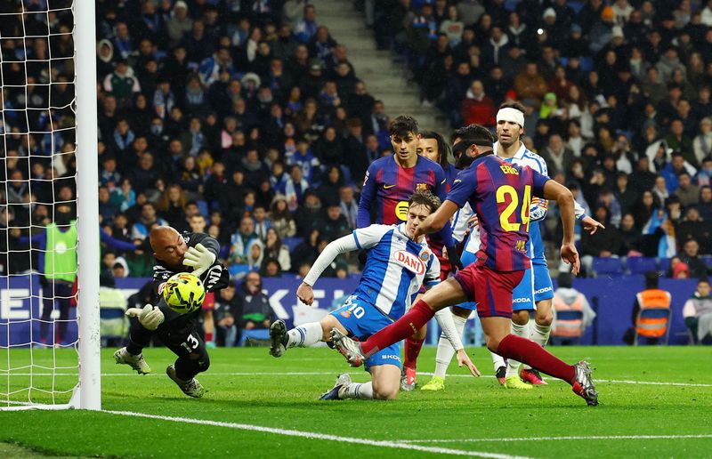 Soccer-Late Olmo and Lewandowski goals give Barca 2-0 dramatic win at ...