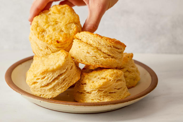 Reese Witherspoon’s buttermilk biscuits are so good I can't stop making ...