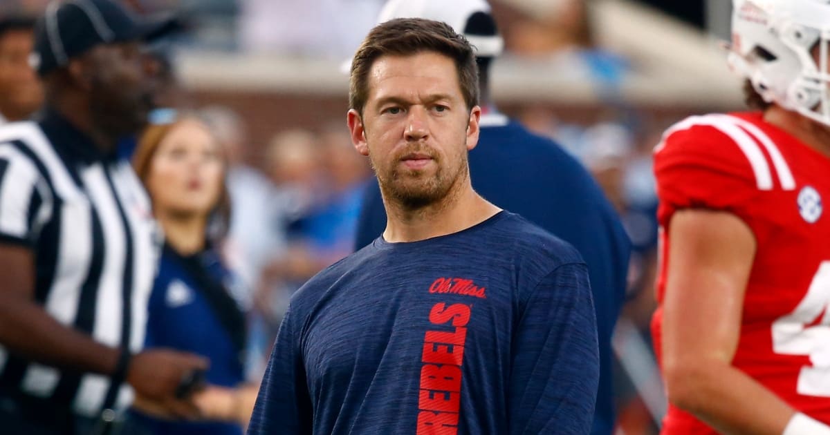 Charlie Weis Jr., Kevin Smith expected to coach for Ole Miss in Fiesta Bowl