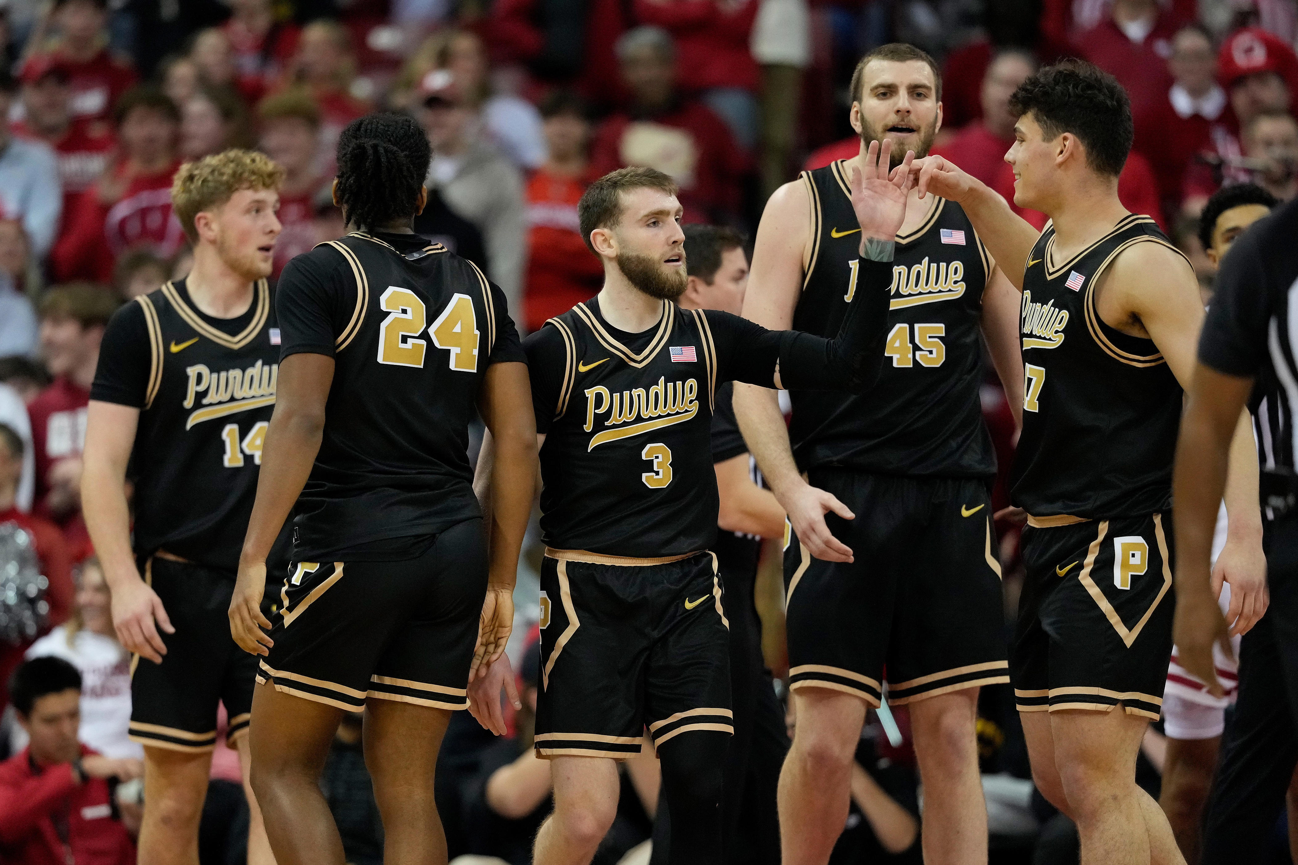 Braden Smith's historic night brings Purdue comfortable win at Wisconsin