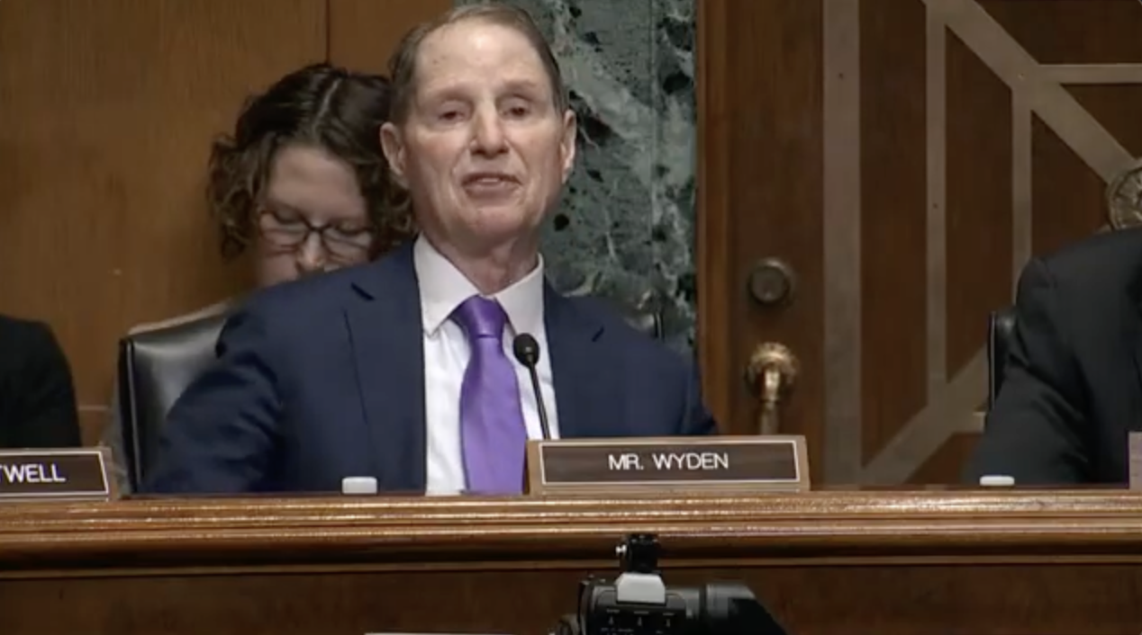 'Crackpots and conspiracy theorists': Senator Ron Wyden highlights RFK ...