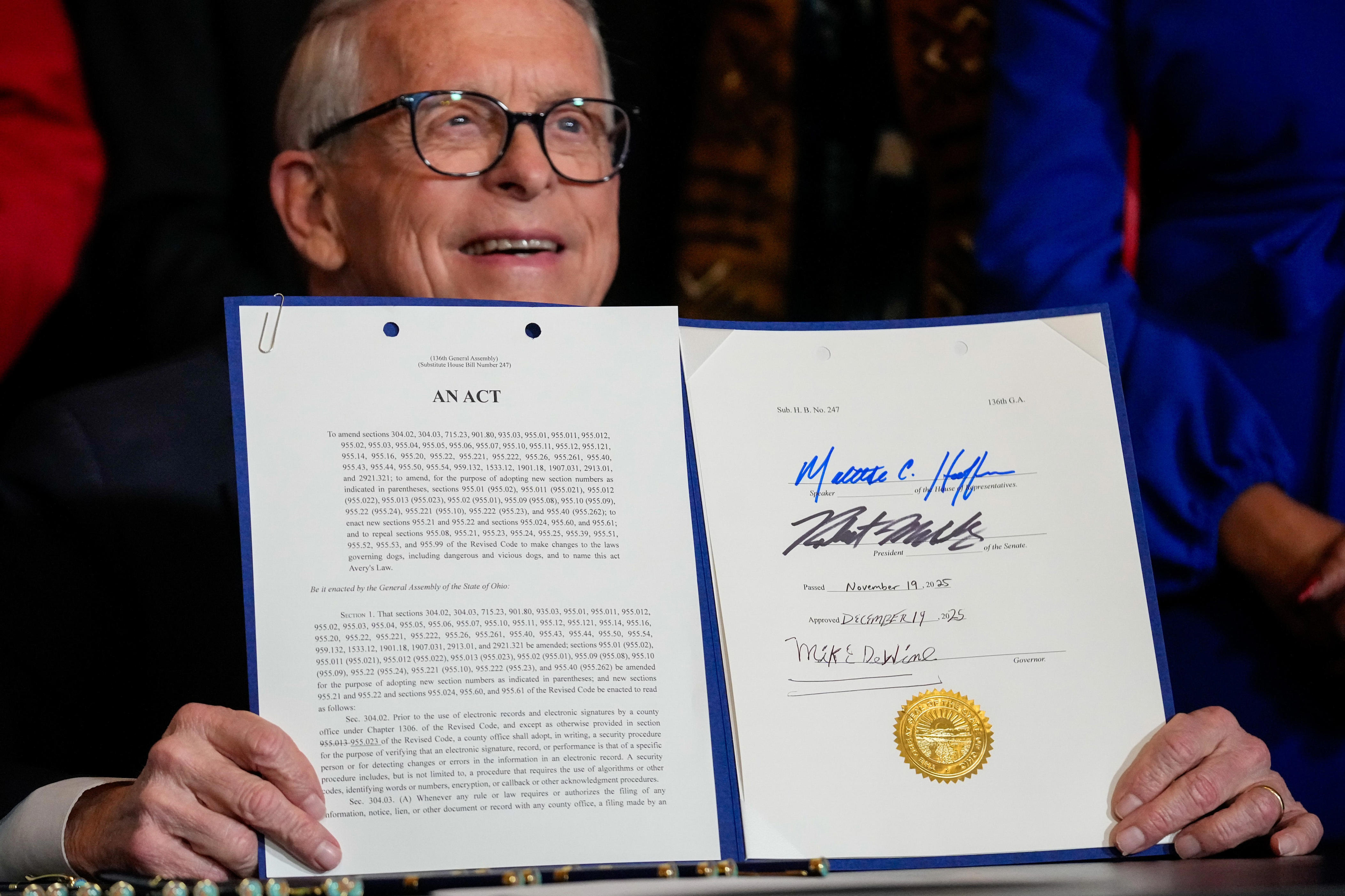 DeWine signs Ohio vicious dog law after newspaper investigation