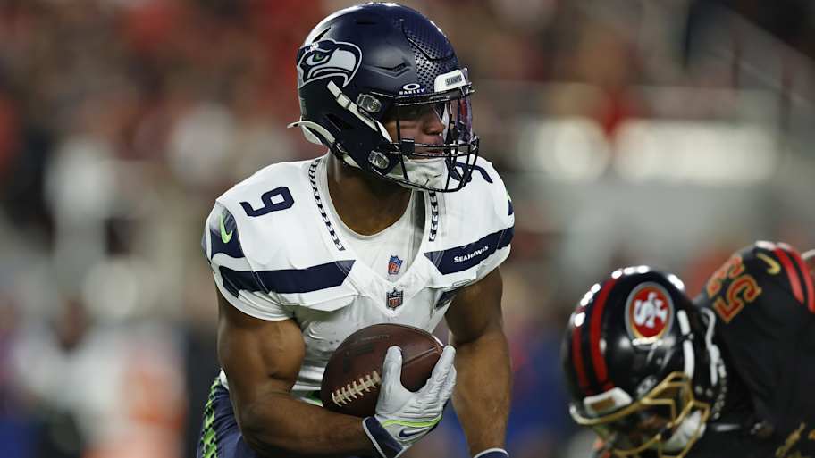 49ers GM John Lynch loses his mind over Kenneth Walker's ridiculous 3rd ...