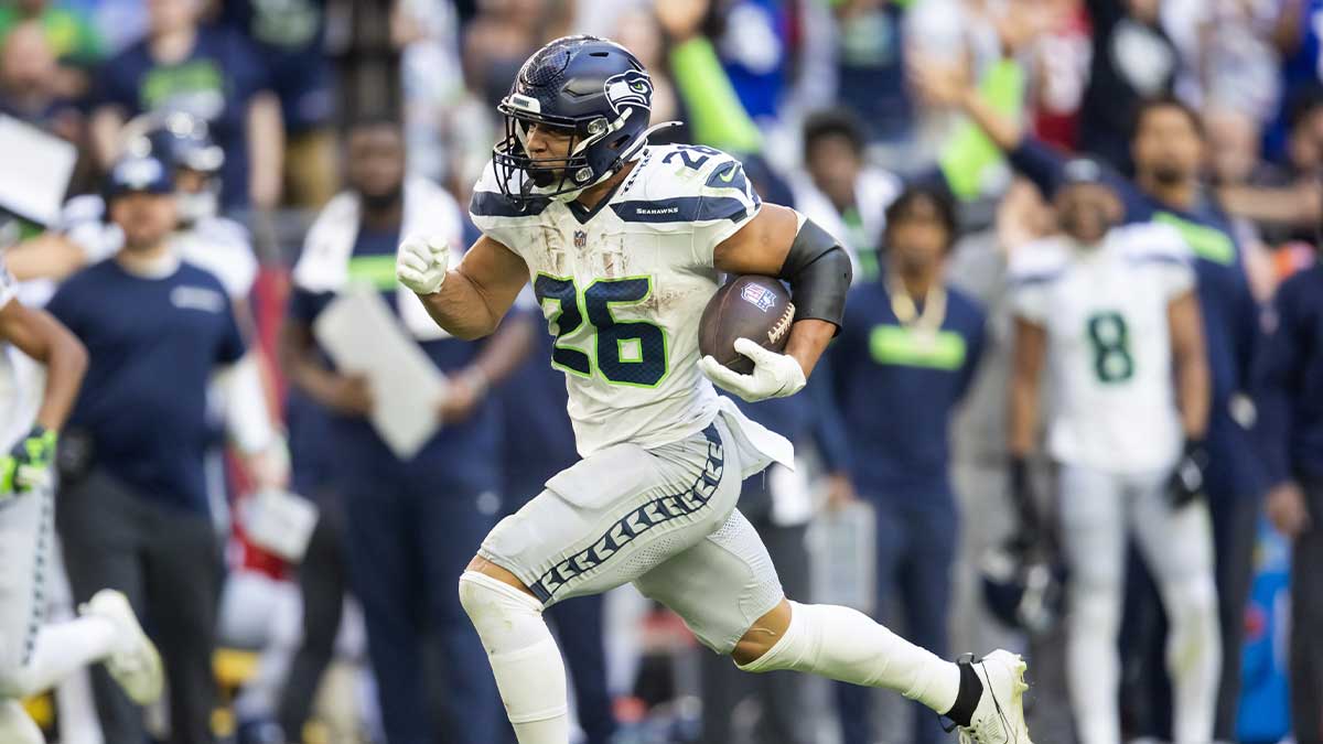Seahawks’ Zach Charbonnet makes up for Sam Darnold miss with 27-yard ...