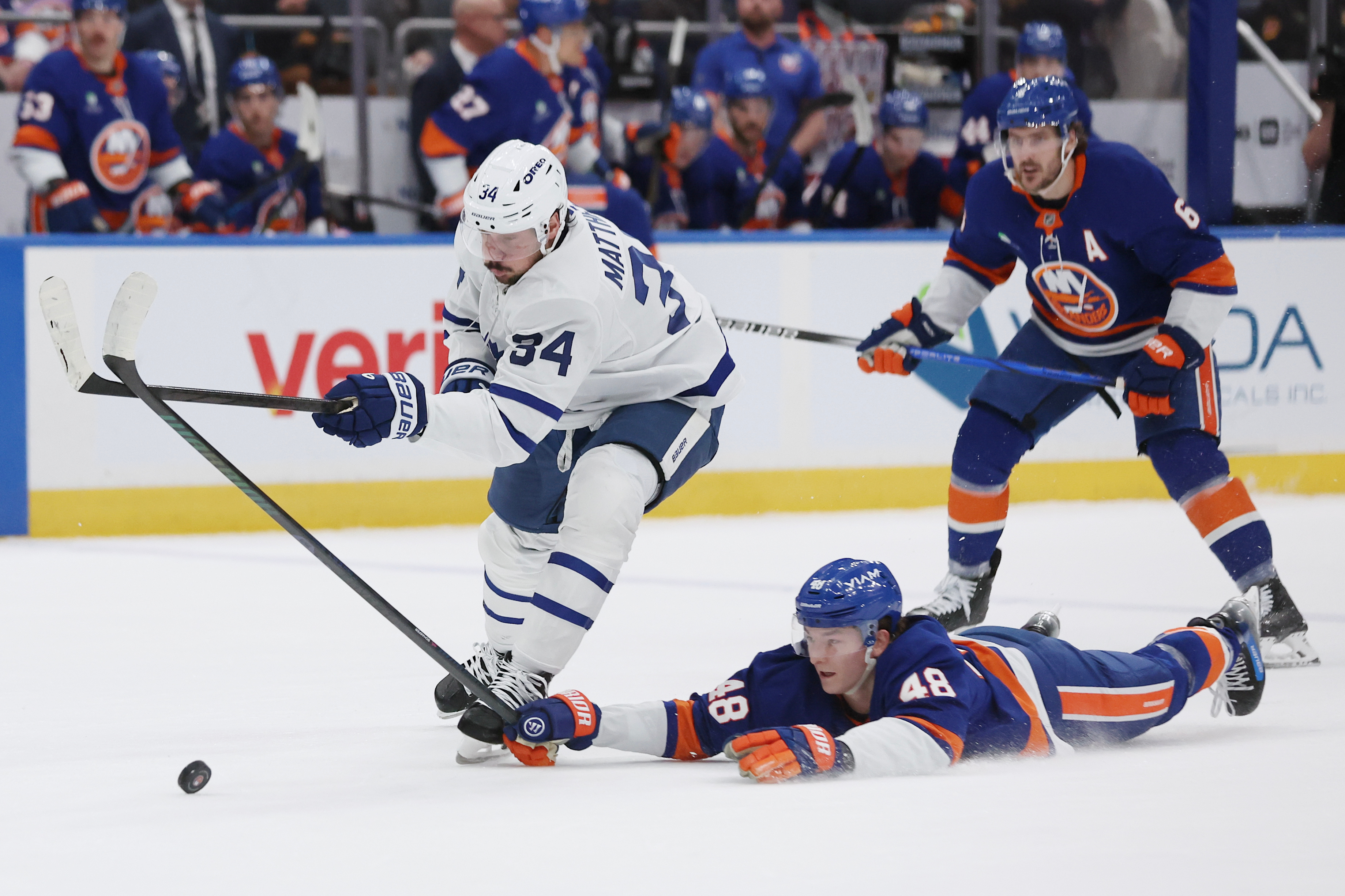 Matthews passes Mats Sundin to set Maple Leafs' franchise record with ...