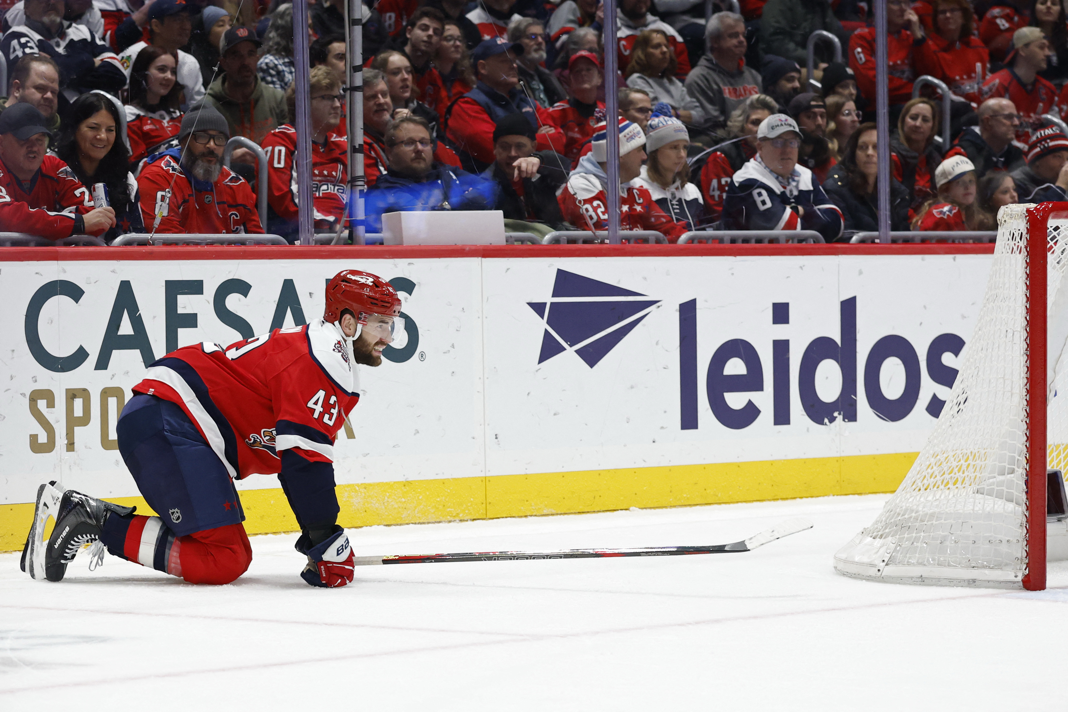 Capitals lose to Blackhawks — and lose Tom Wilson to injury