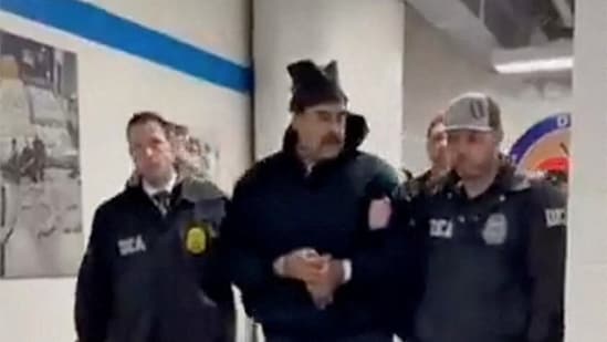 'Perp walked': Visuals of handcuffed Maduro at DEA headquarters emerge ...
