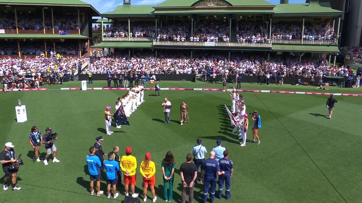 Bondi terror attack first responders and heroes honoured at SCG