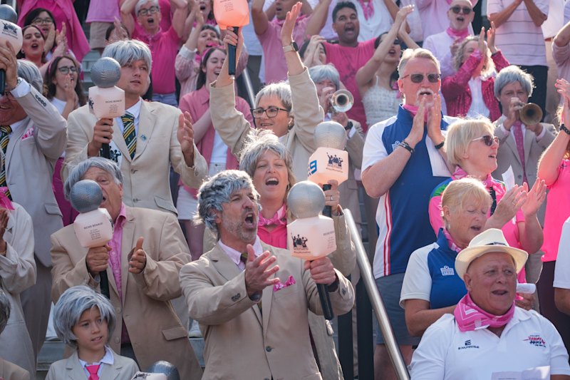 Bondi shooting heroes and victims join Sydney’s elite at SCG Ashes Test