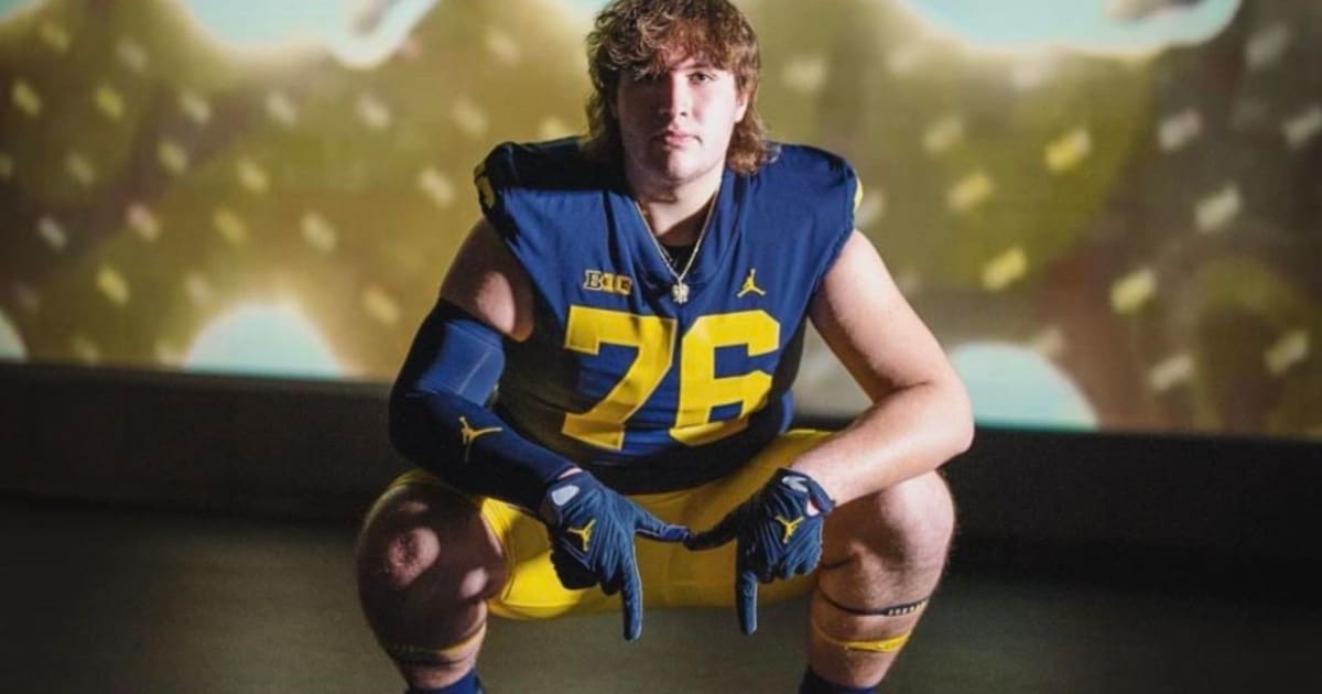 Michigan OT Ben Roebuck enters NCAA transfer portal