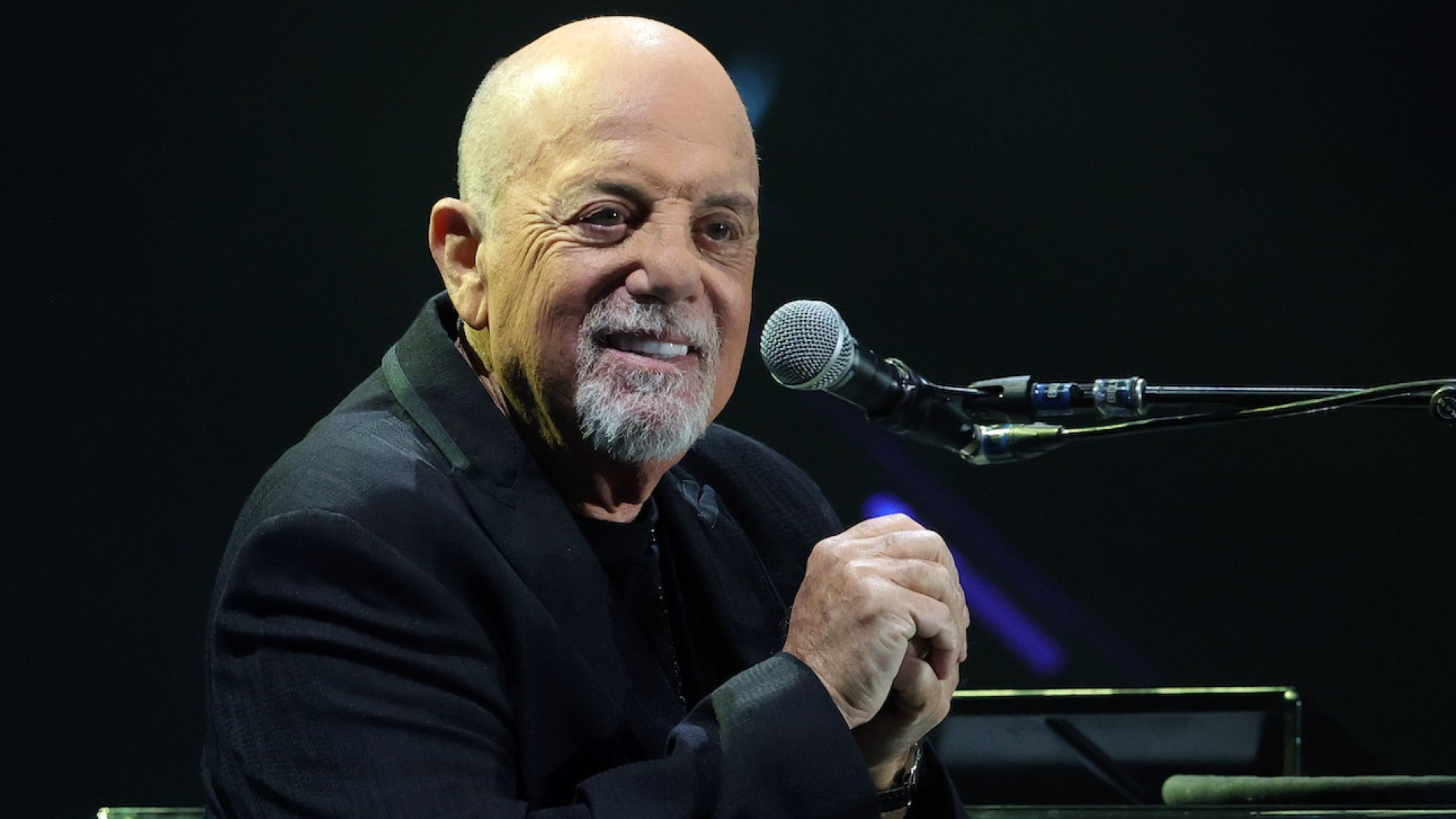 Billy Joel performs for the 1st time since brain disorder diagnosis