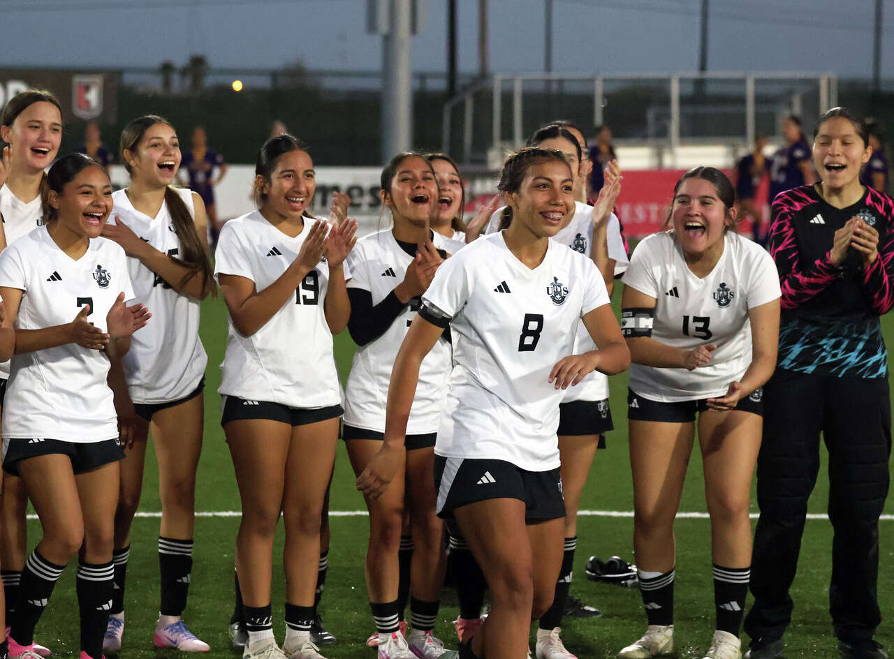 Laredo girls soccer teams show out at Border Olympics