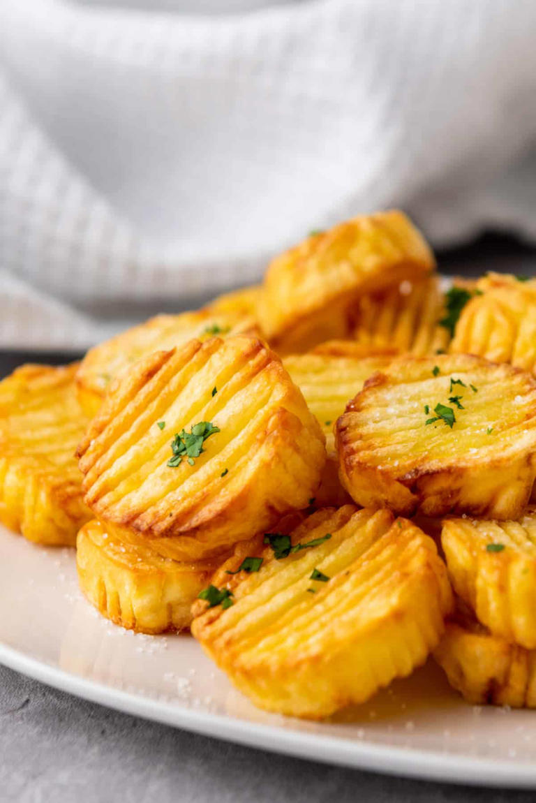 Air fryer accordion potatoes