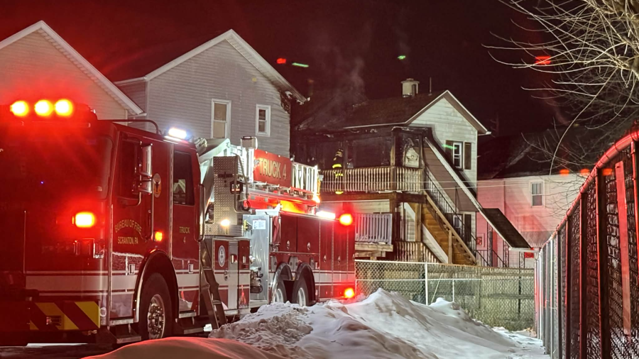 4 people, 2 pets displaced after Scranton fire