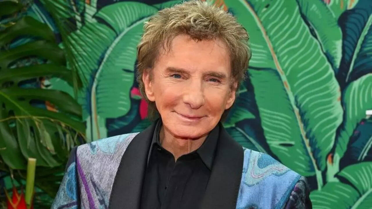 'Copacabana' singer Barry Manilow shares encouraging health update amid ...