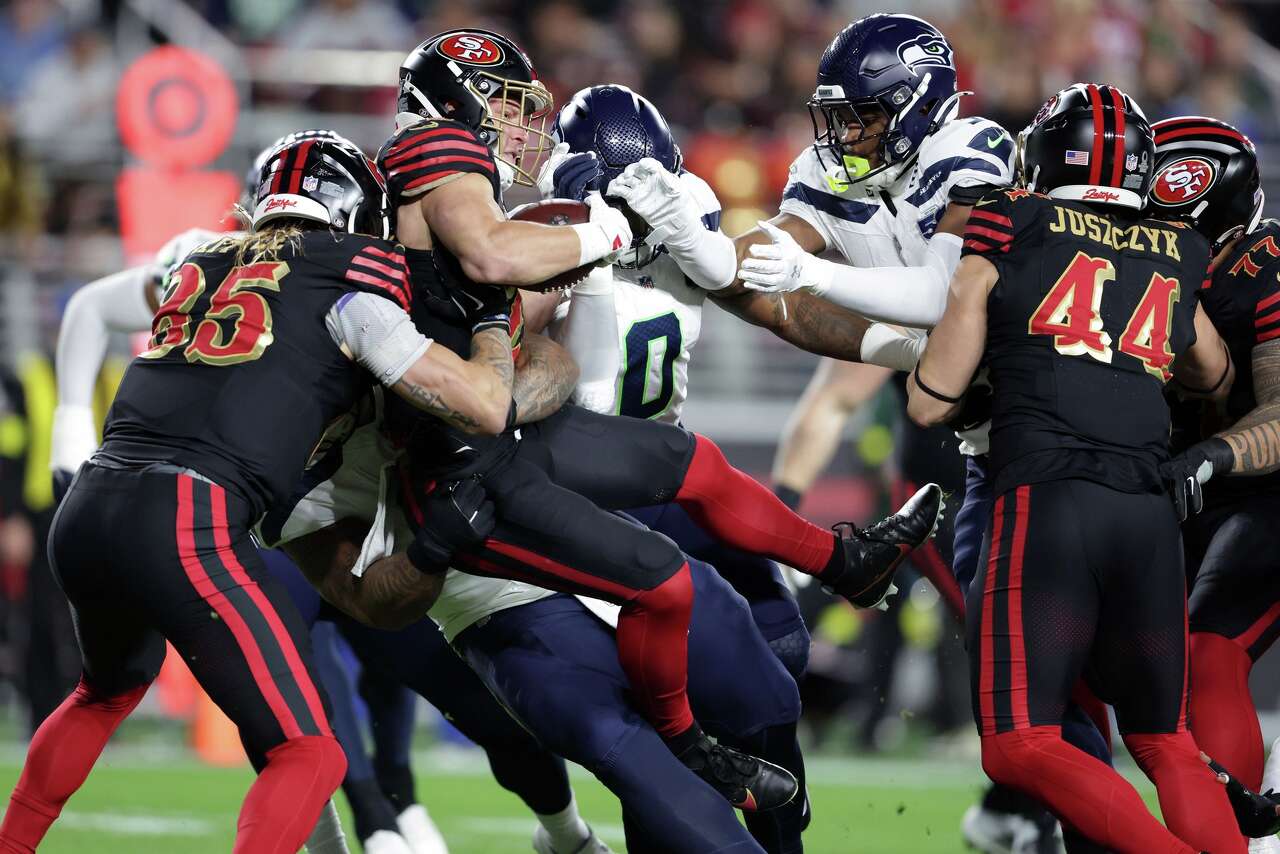 49ers game grades: Defense put up a fight, but absent offense ominous ...