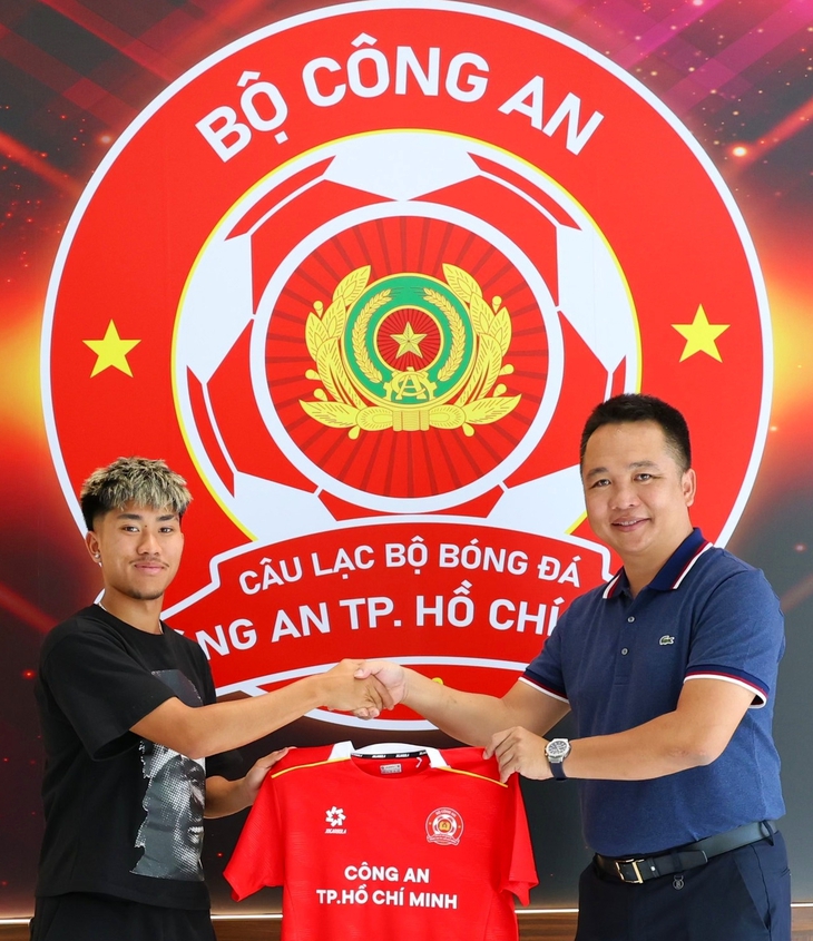 Việt kiều Úc về khoác áo CLB Công An TP.HCM